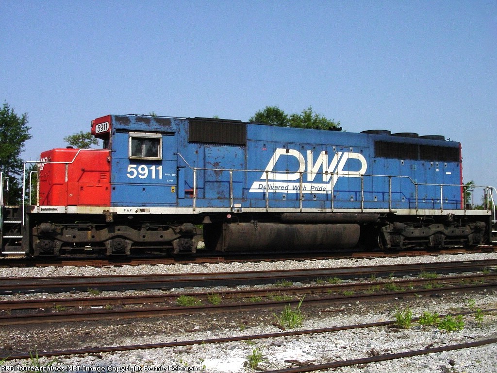 DWP 5911 (SD40)